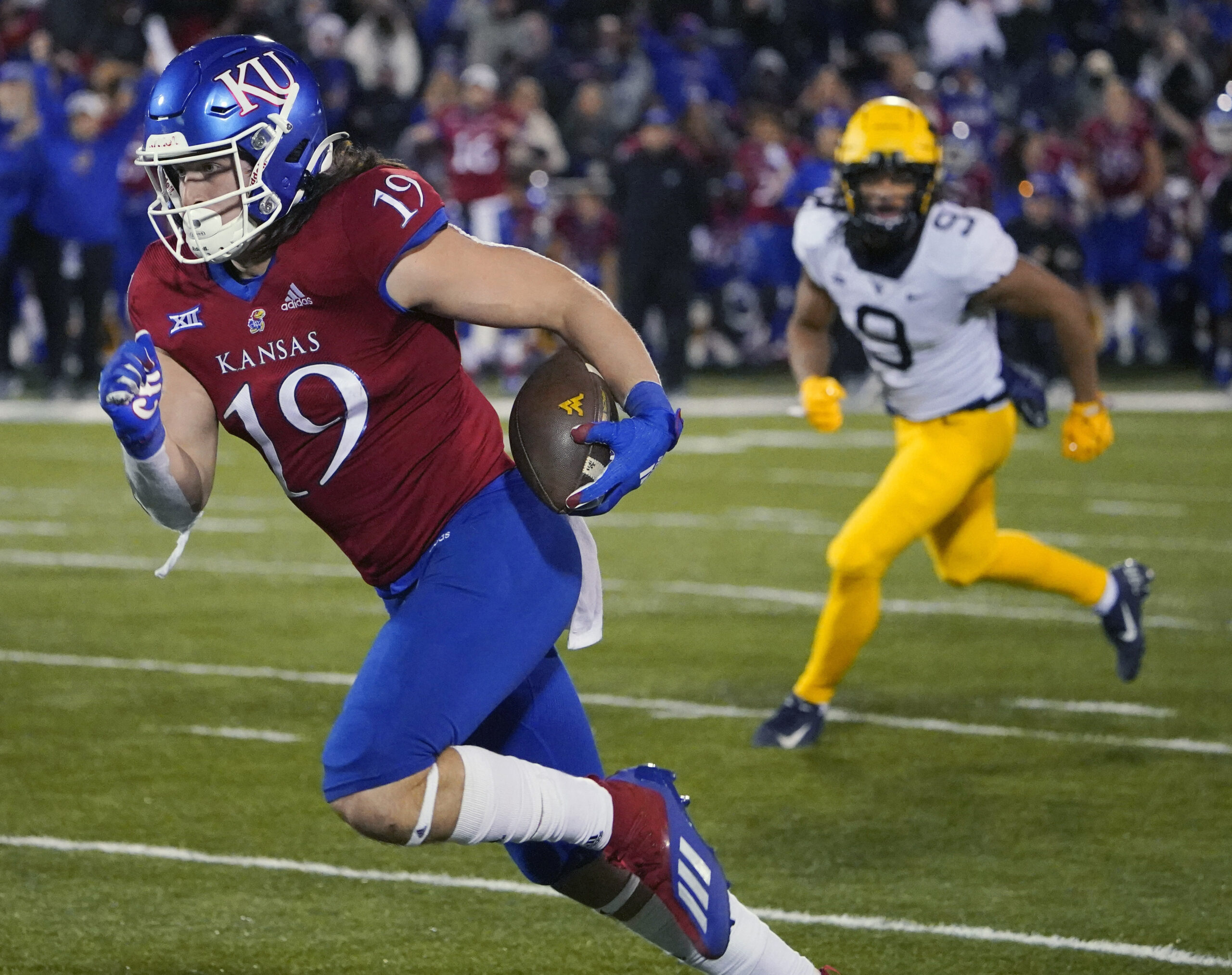 Best performance of Gavin Potter’s KU football career left LB wanting ...